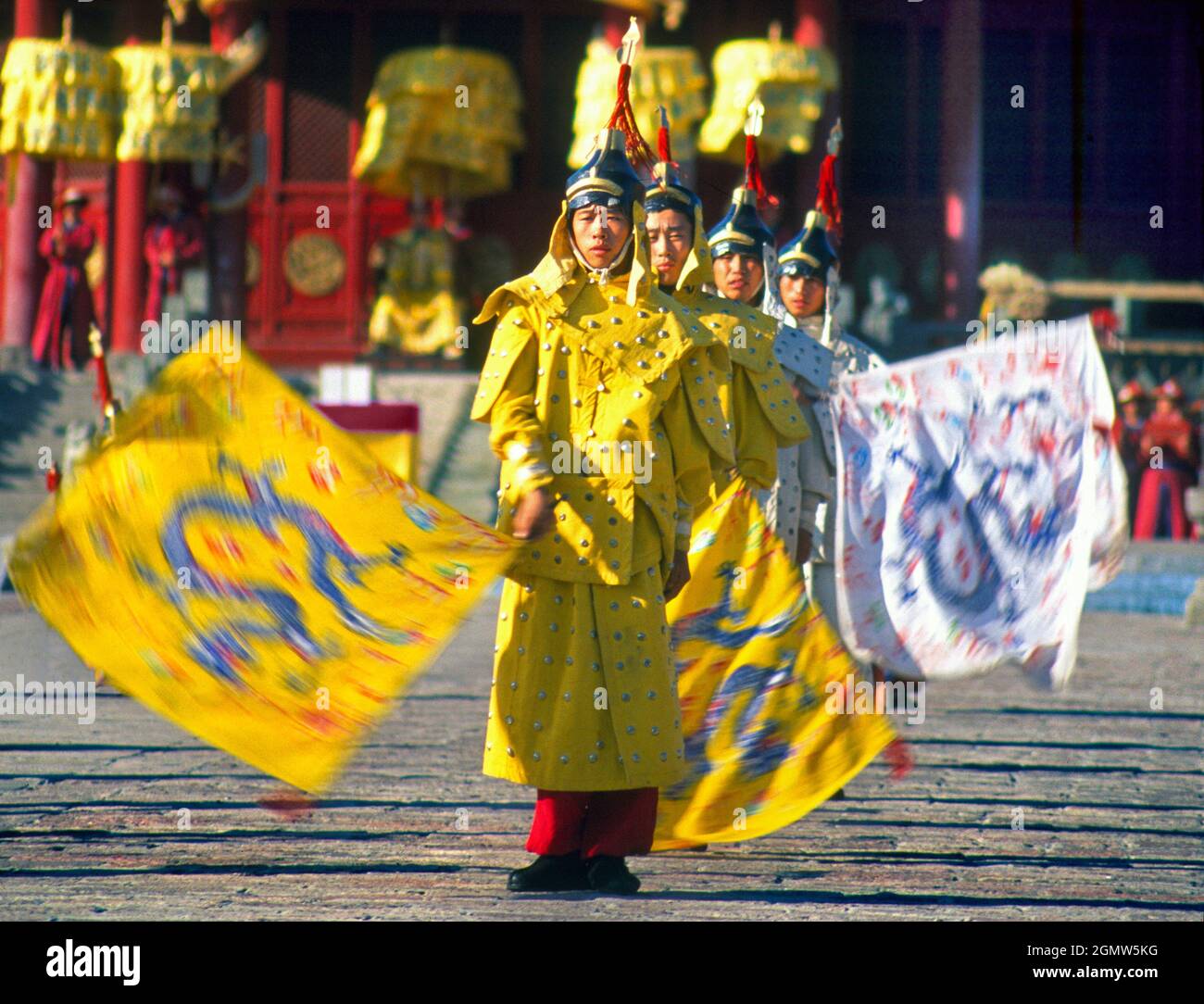Qing emperor formal hi-res stock photography and images - Alamy