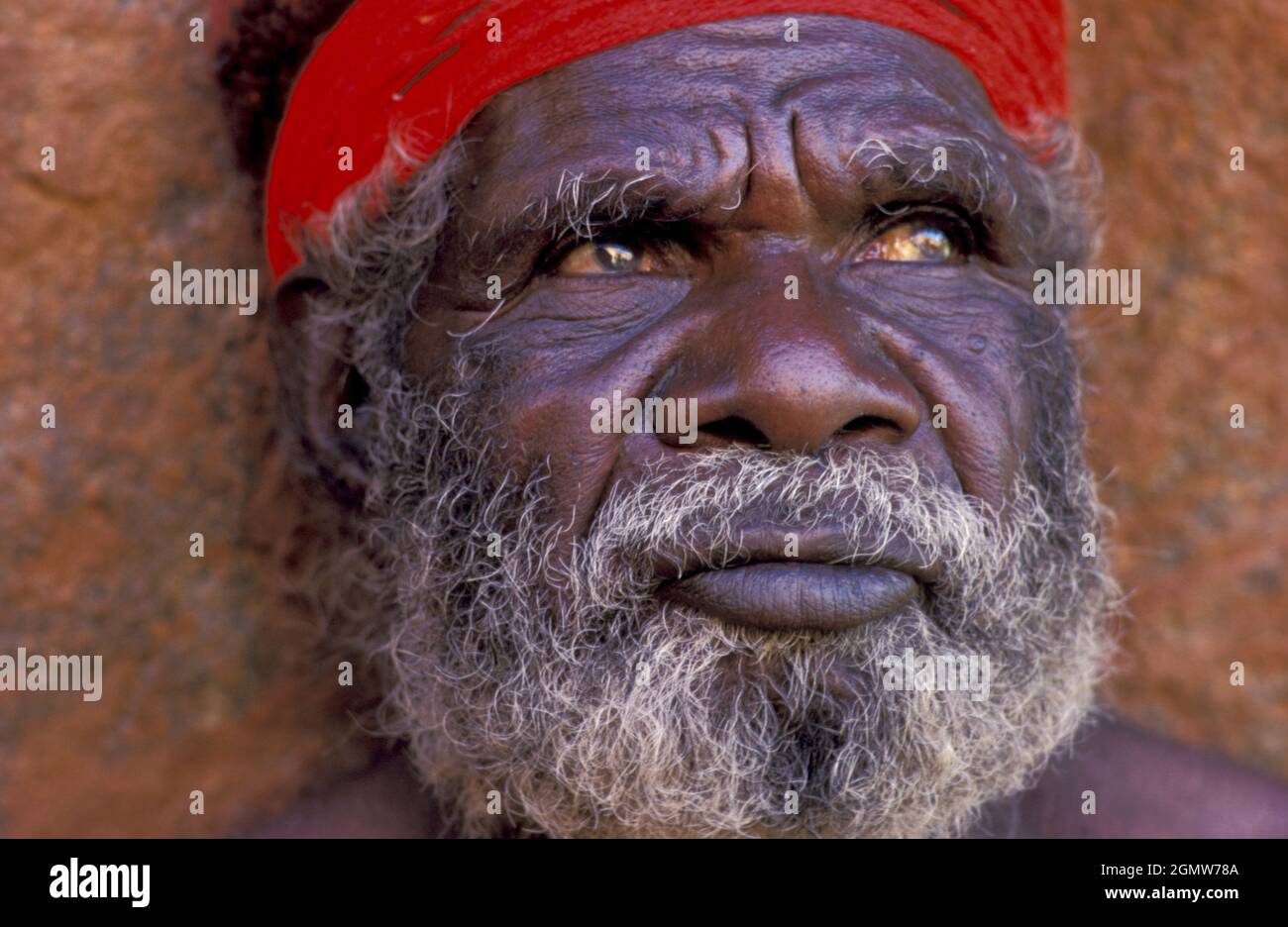 Australian aboriginal group hi-res stock photography and images - Alamy