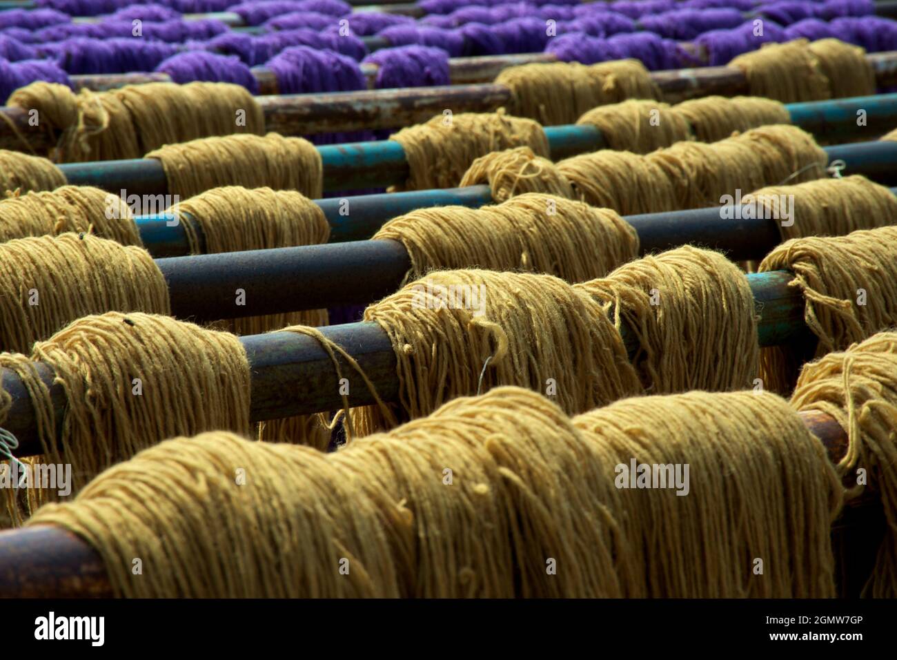 Carpet manufacturing hi-res stock photography and images - Alamy