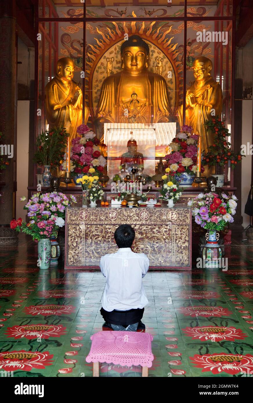 Penang malaysia praying man hi-res stock photography and images - Alamy