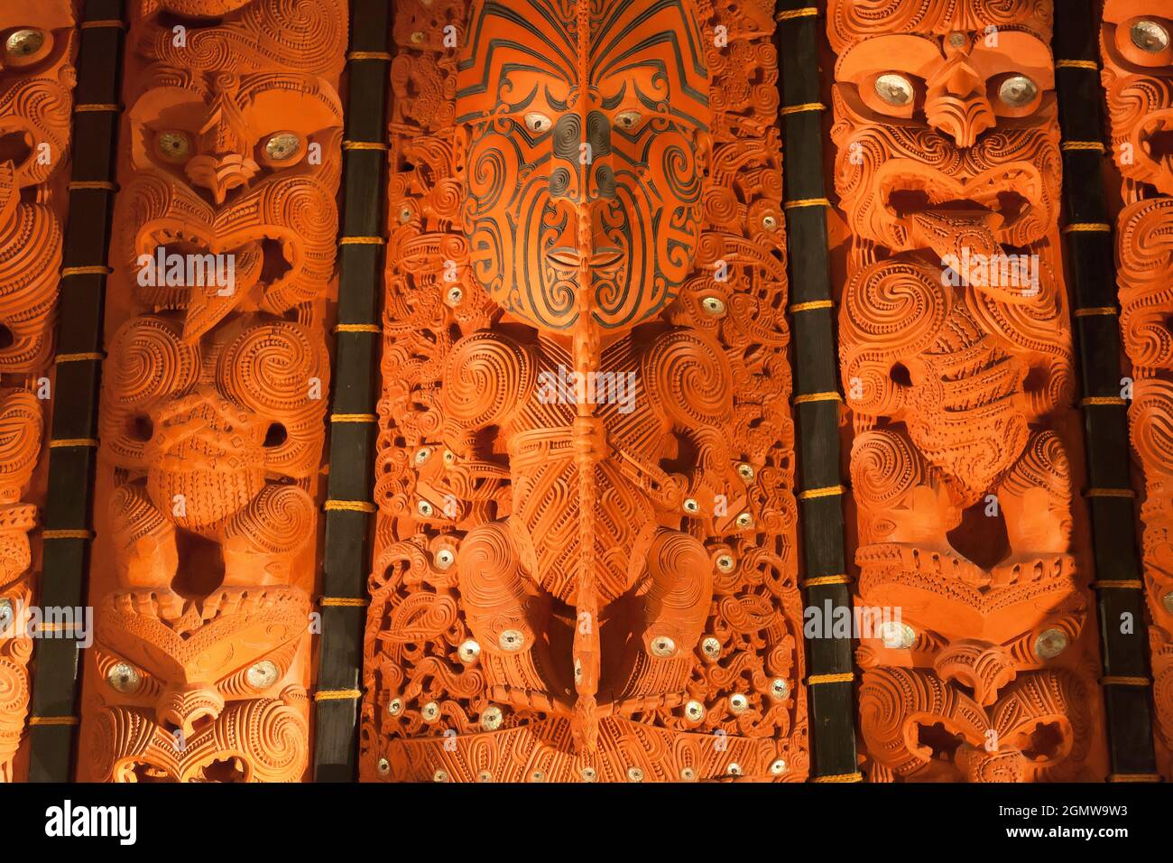 Maori symbolism wood carving hi-res stock photography and images - Alamy