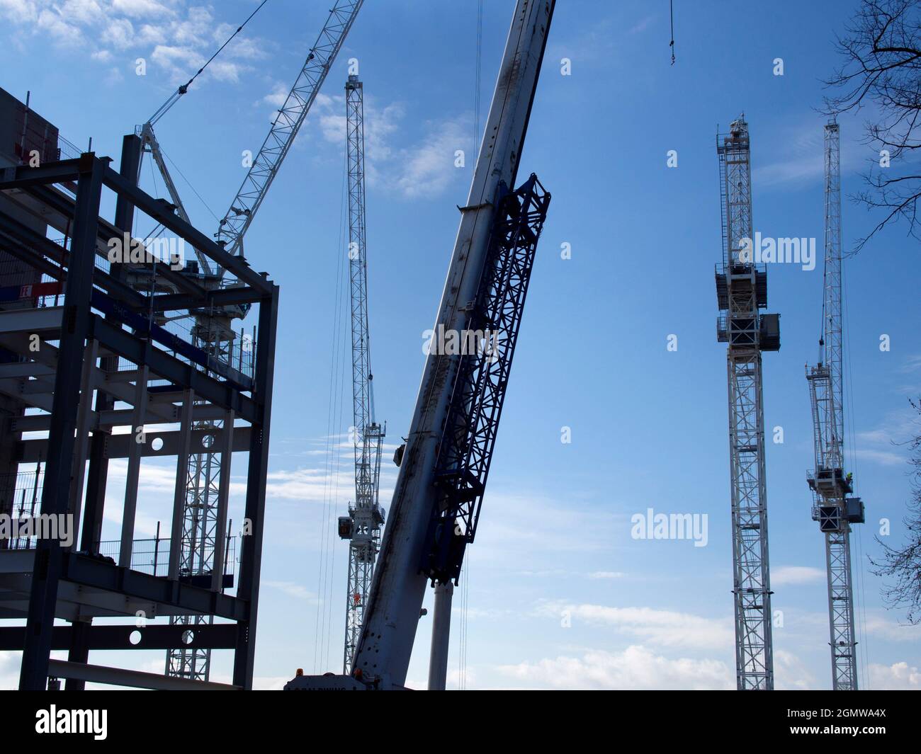 These mammoth cranes are all at work on Oxford's giant Westgate ...