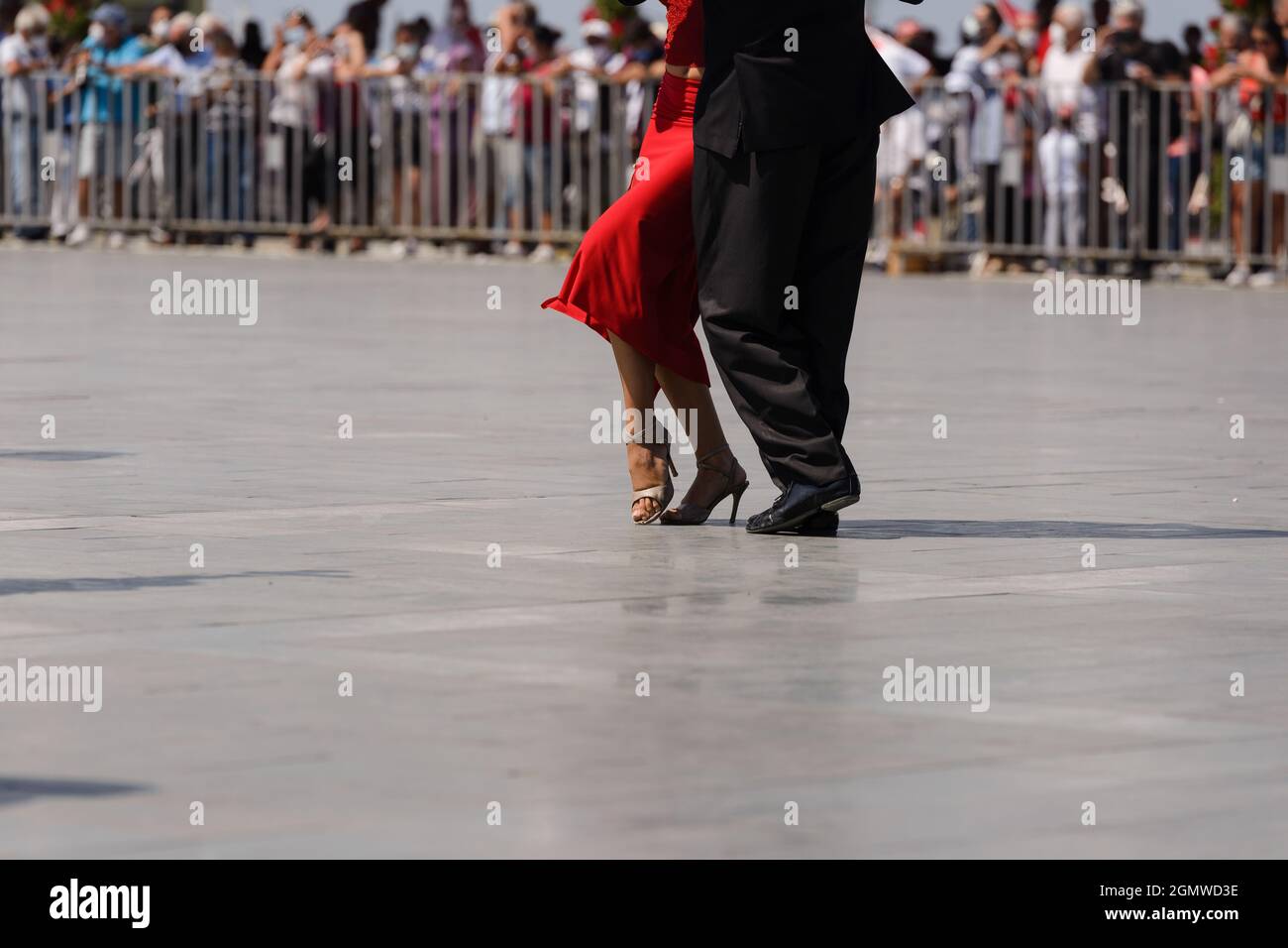 Dancing feet heels hi-res stock photography and images - Alamy
