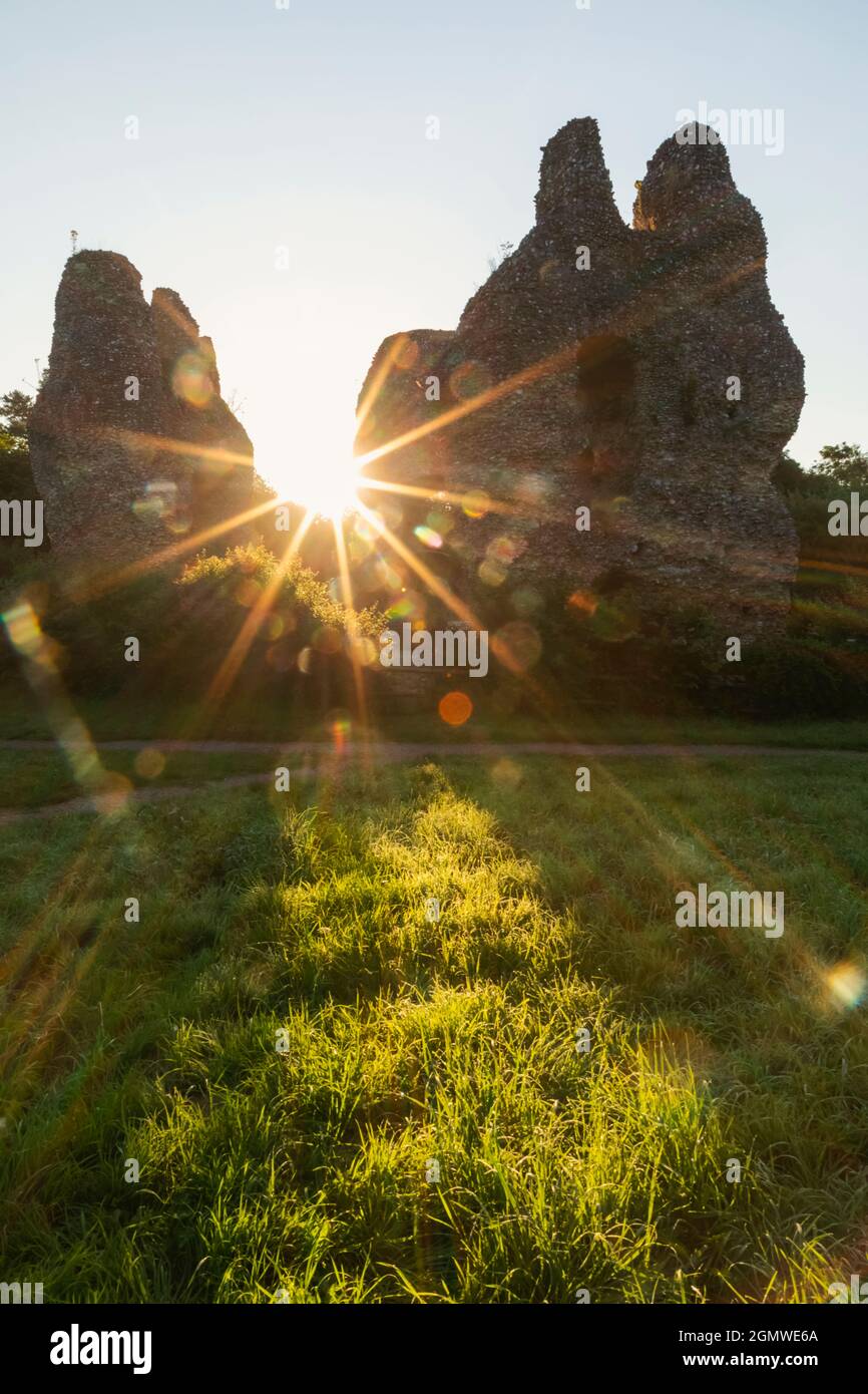 England, Hampshire, Basingstoke, Odiham, Odiham Castle Stock Photo - Alamy