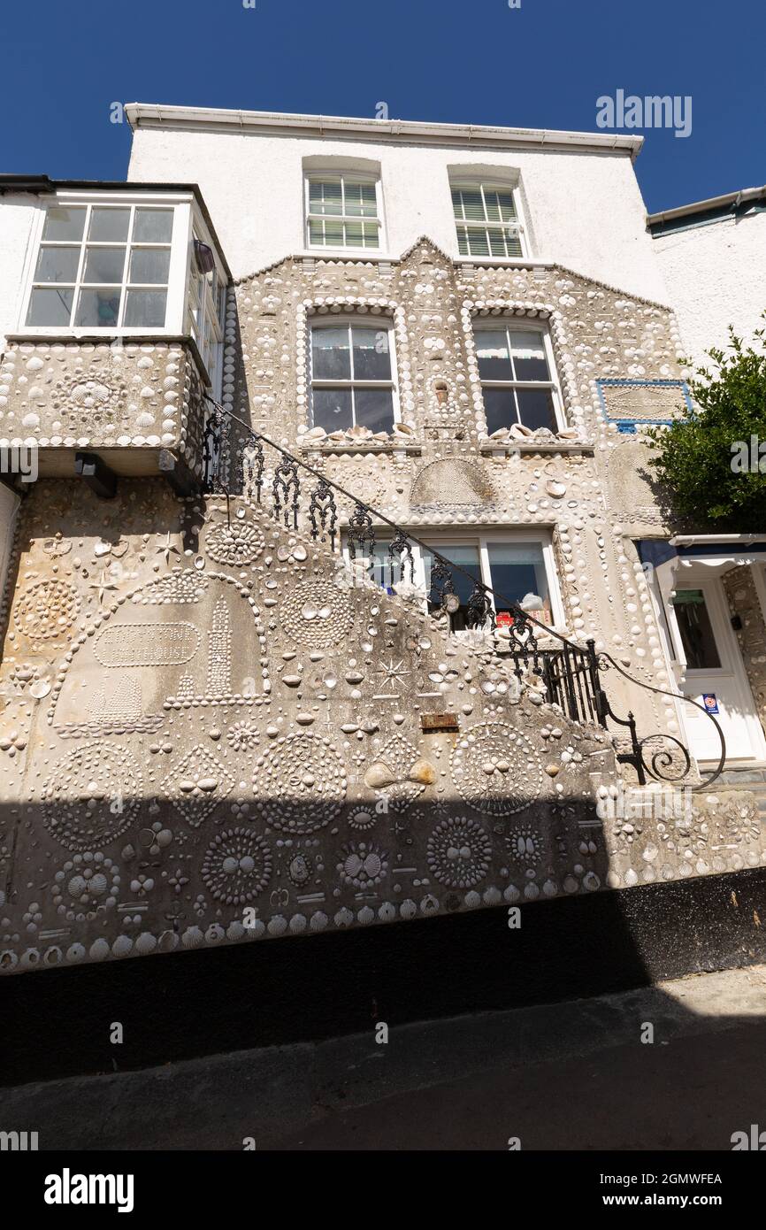 Shell house polperro cornwall hi-res stock photography and images - Alamy