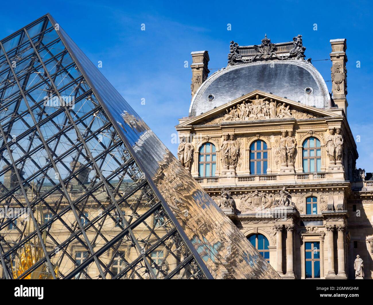 Paris, France - 19 September 2018 The Louvre of Paris, or the Mus e du Louvre, to give it its ...