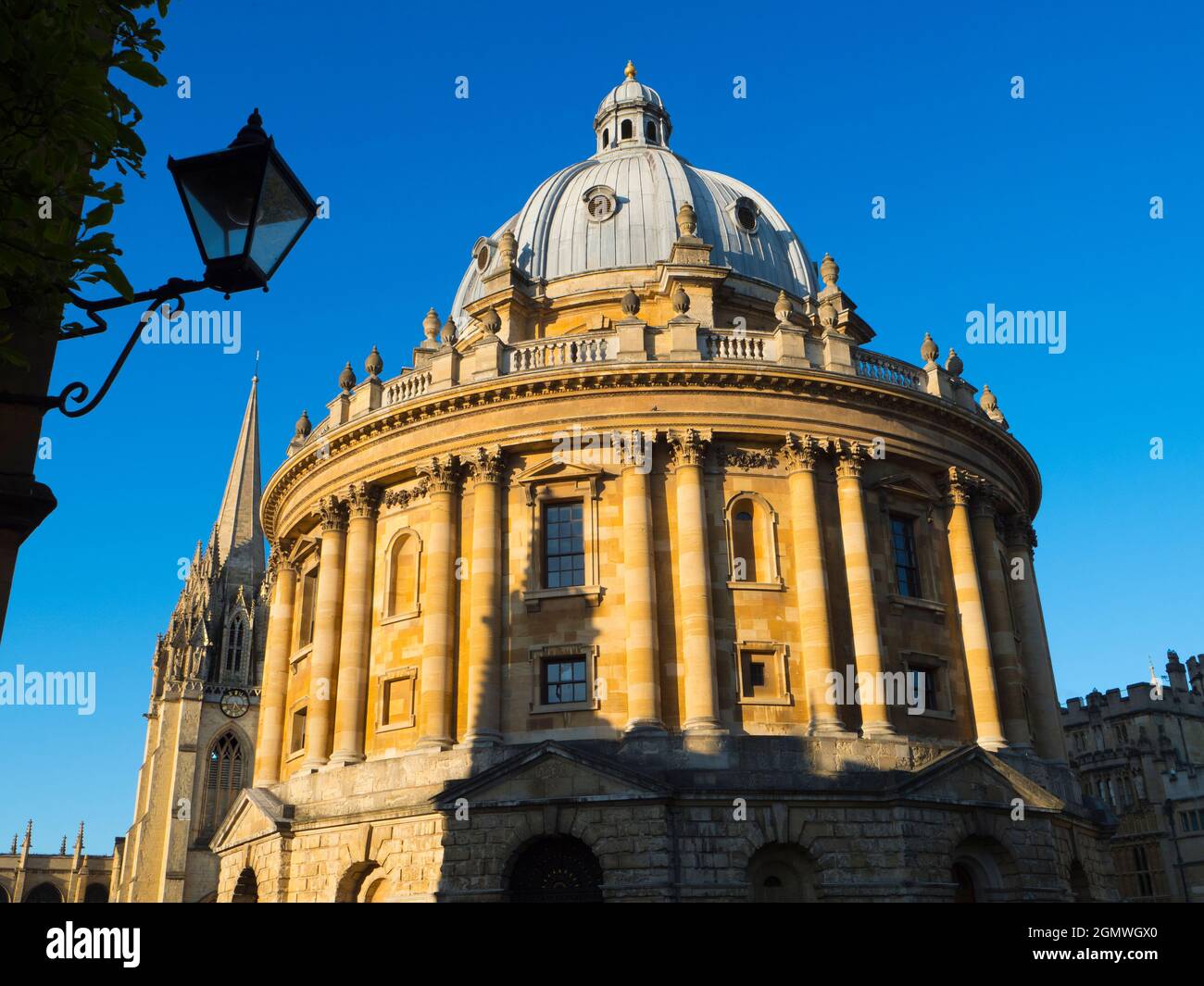 Radcliffe Square lies at the heart of historic Oxford. Centre-stage is ...