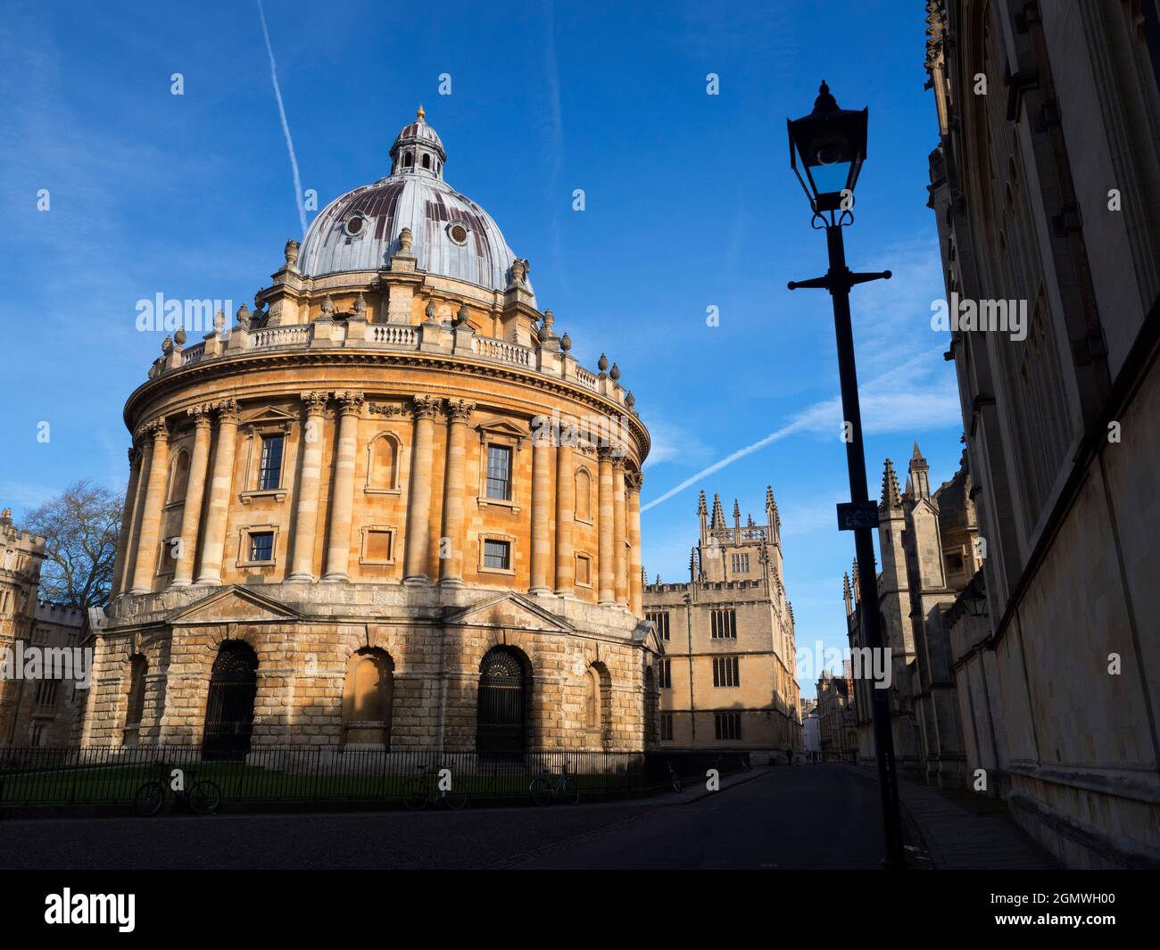 Stage door lamp hi-res stock photography and images - Alamy