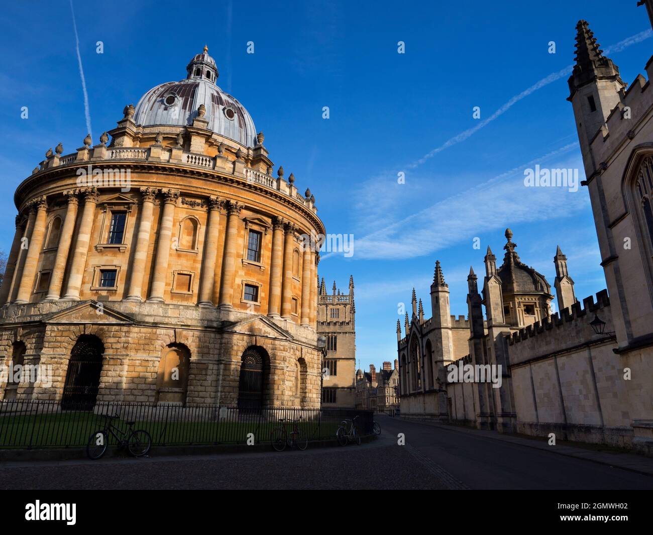Radcliffe Square lies at the heart of historic Oxford. Centre-stage is ...