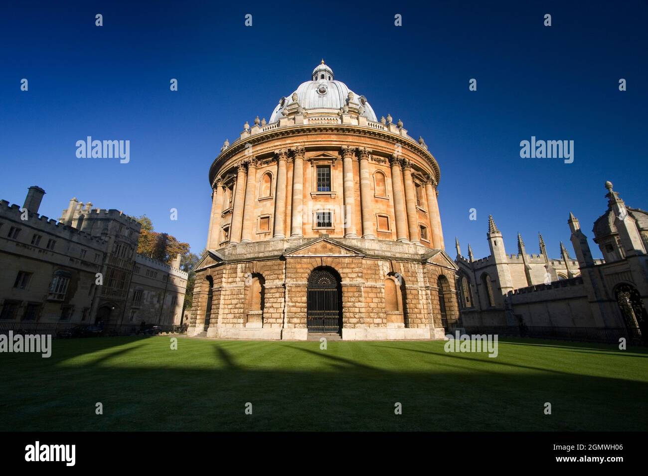Radcliffe Square lies at the heart of historic Oxford. Centre-stage is ...