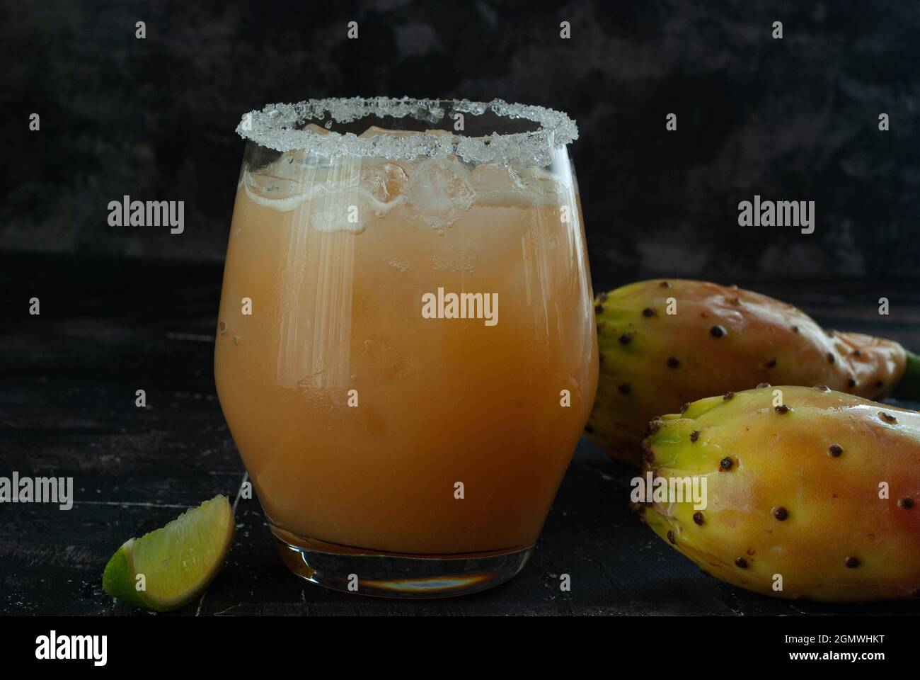 Cocktail with cactus fruit Stock Photo - Alamy