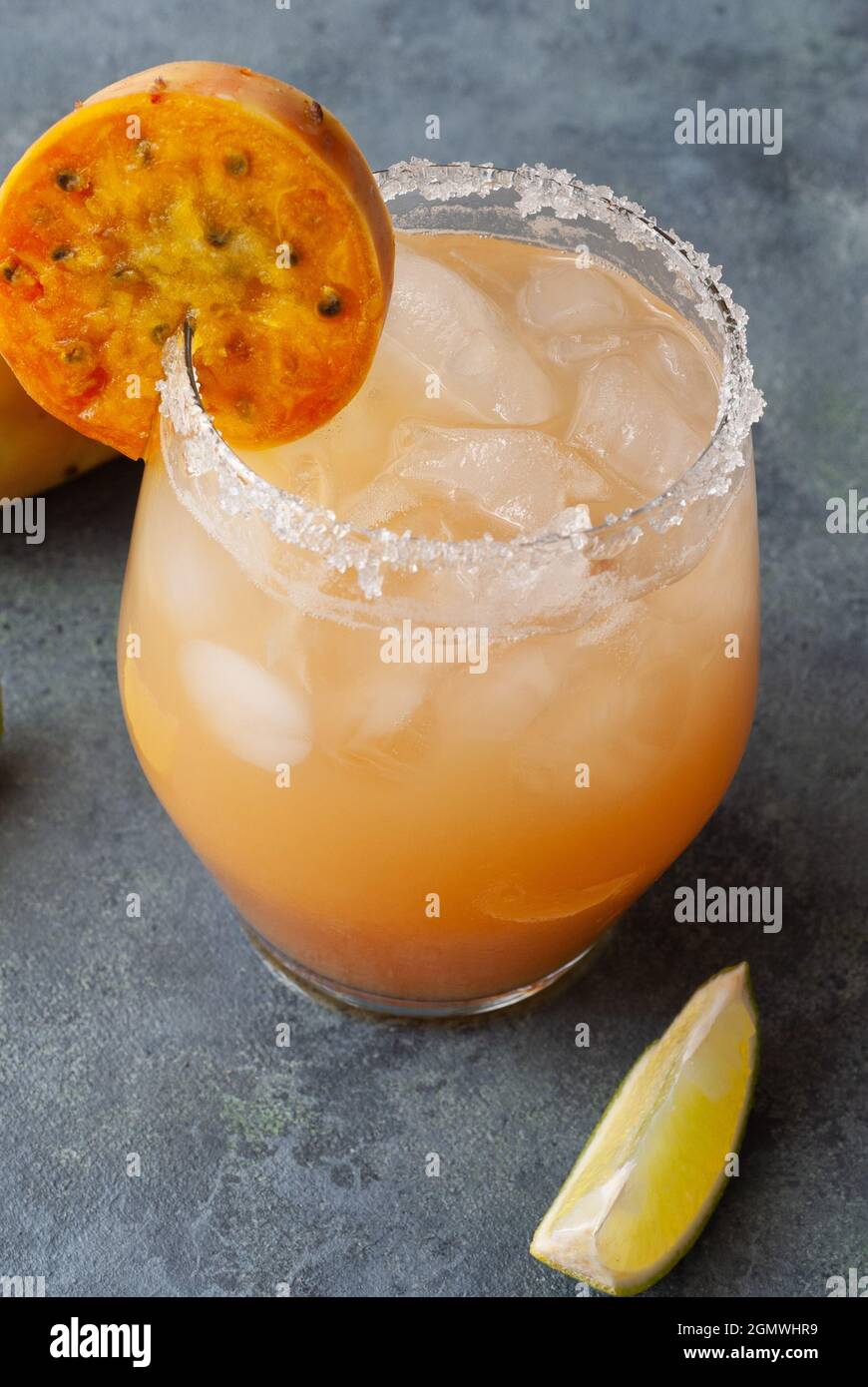 Cocktail with cactus fruit Stock Photo - Alamy