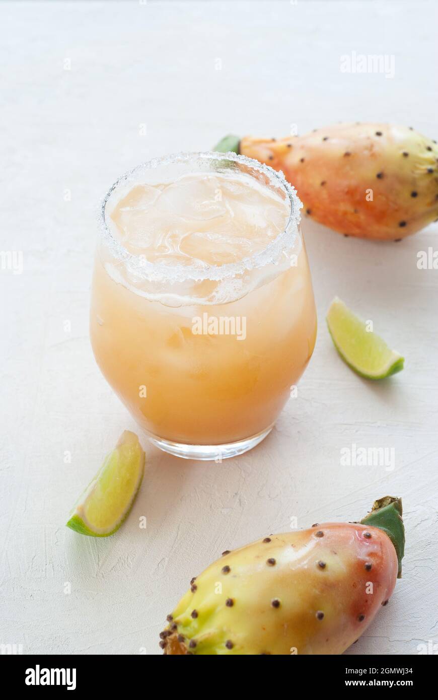 Cocktail with cactus fruit Stock Photo - Alamy