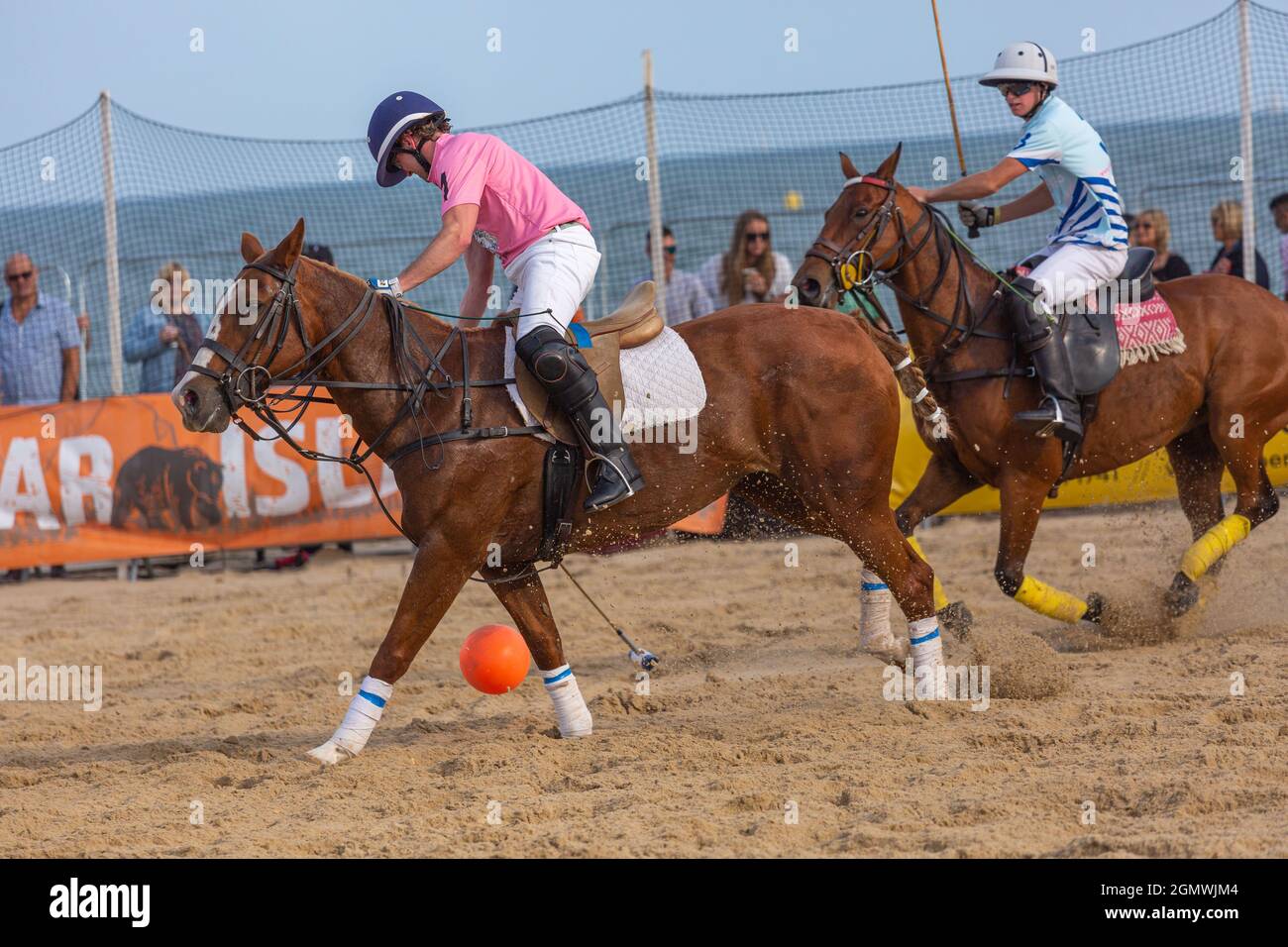 Us polo assn hi-res stock photography and images - Alamy