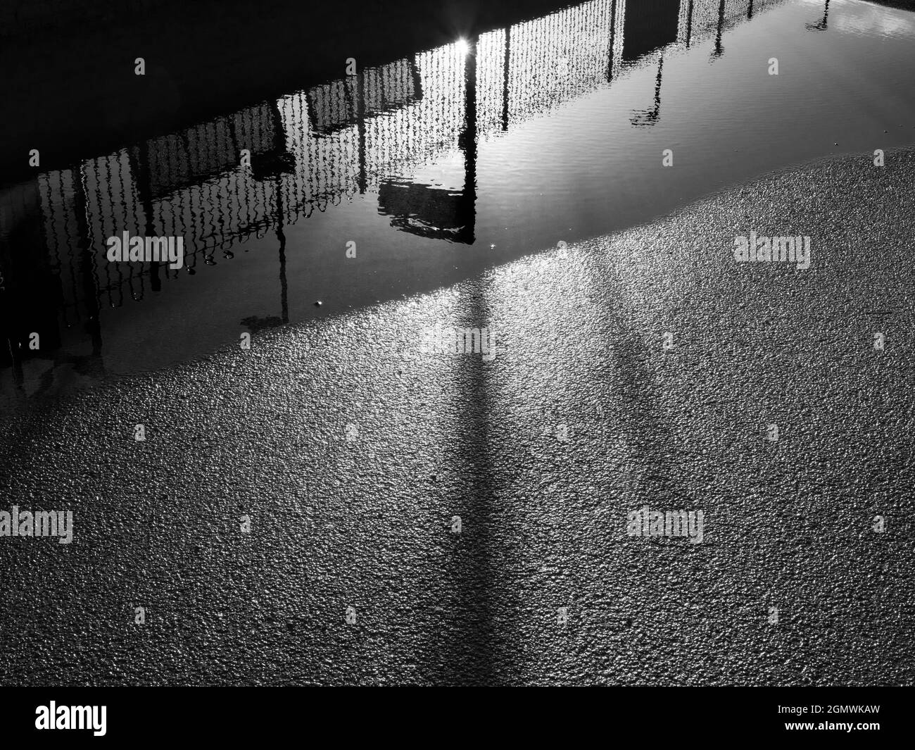 Radley Village, Oxfordshire, England - 27 December 2020; No people in ...