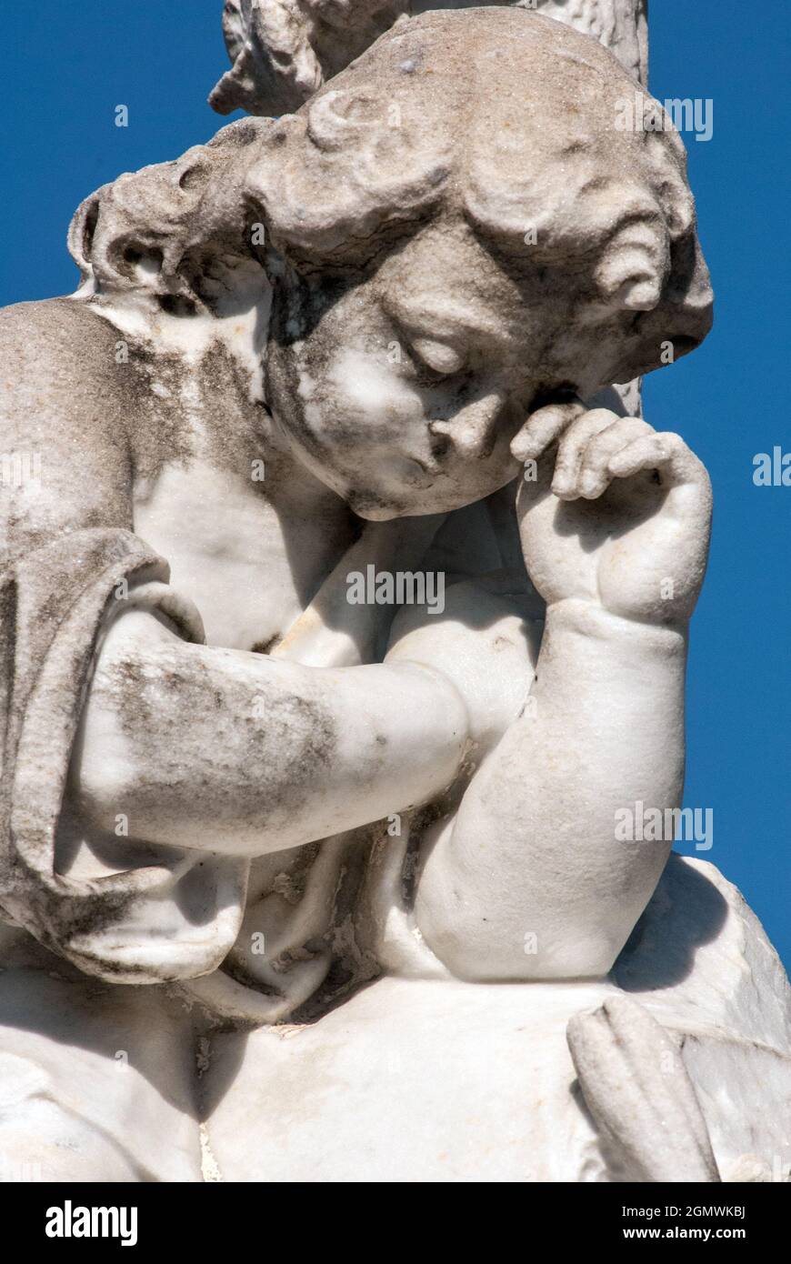 Tomb sculptures in monumental hi-res stock photography and images - Alamy