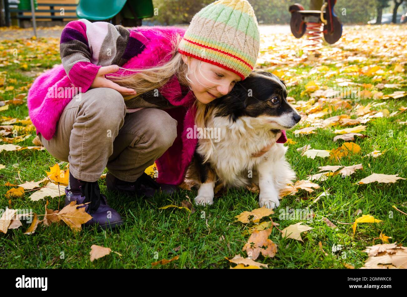 Kid and his dog hi-res stock photography and images - Alamy