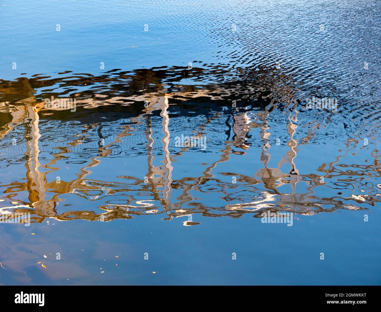 Oxford, England - 2 November 2018 Just past Folly Bridge, this less ...
