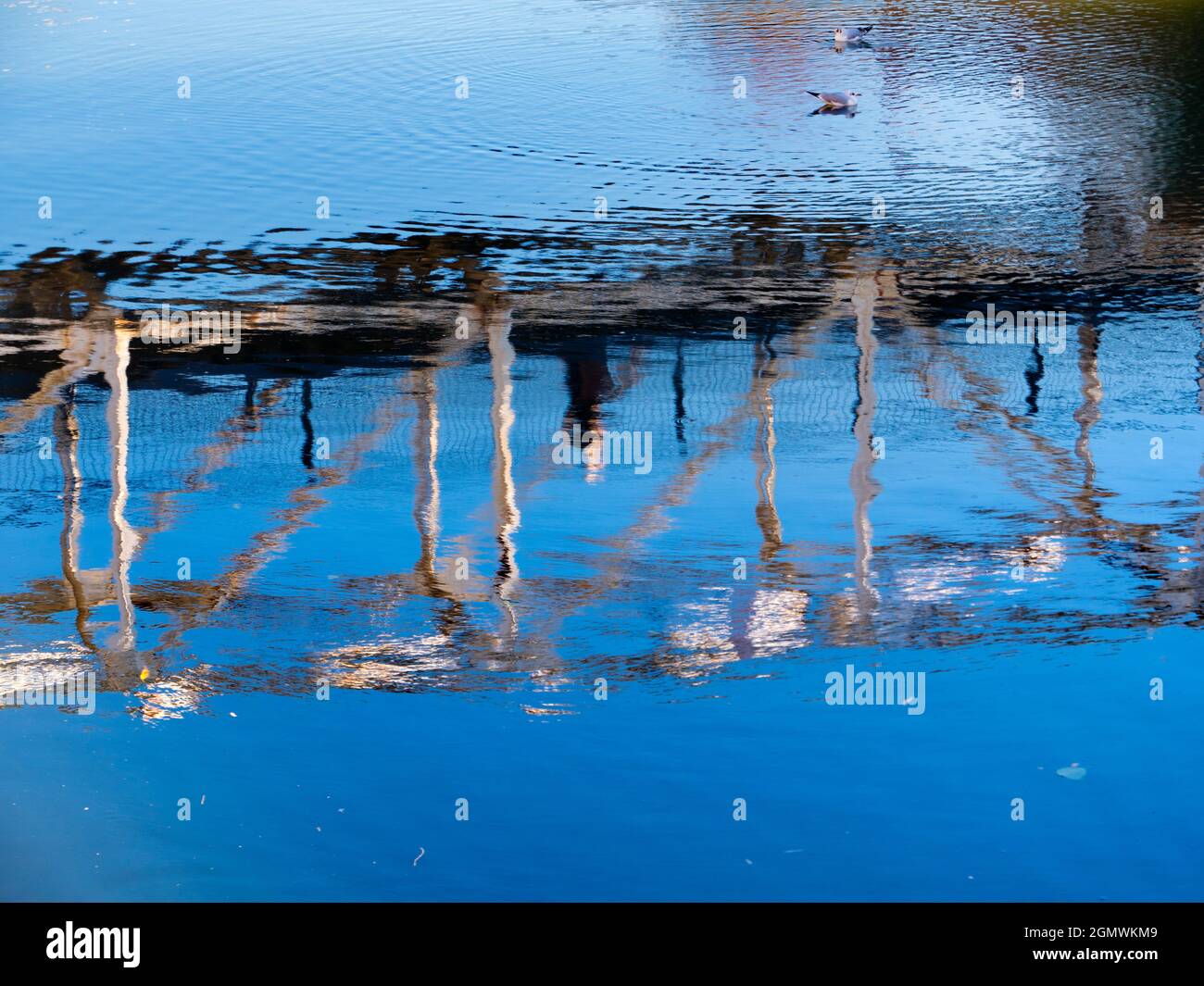 Oxford, England - 2 November 2018 Just past Folly Bridge, this less ...