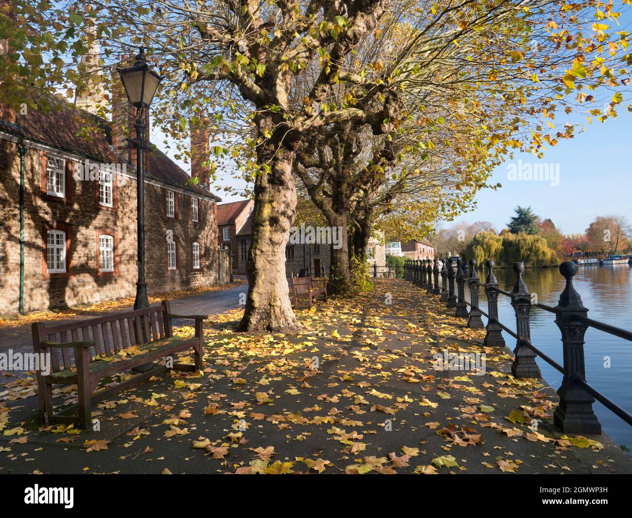 Abingdon, England - 10 November 2018 Saint Helen's Wharf is a noted ...