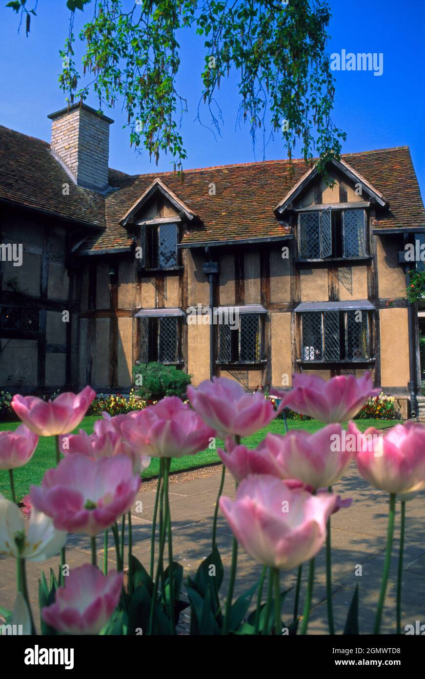 Stanford-upon-Avon, England - 2008; Stratford-upon-Avon, a medieval ...