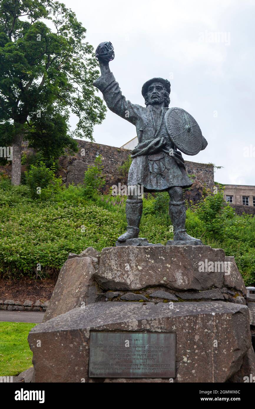 Statue of Rob Roy on Corn Exchange Rd in Stirling, Scotland Stock Photo ...