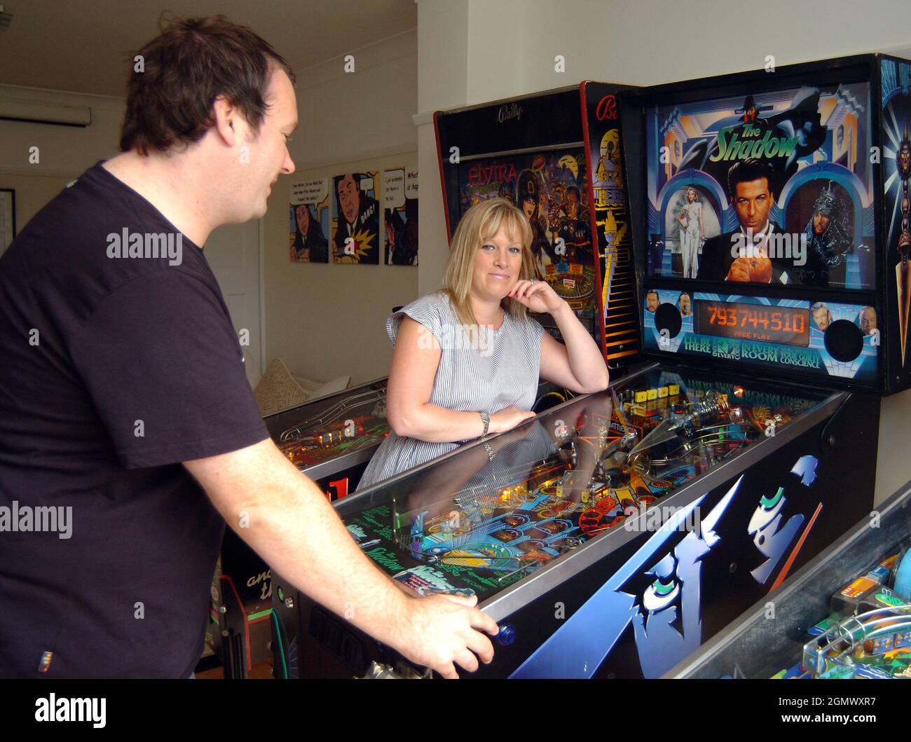 PIN BALL WIDOW JESSICA BARBER WITH HUSBAND WILL AT THEIR HOME IN ...