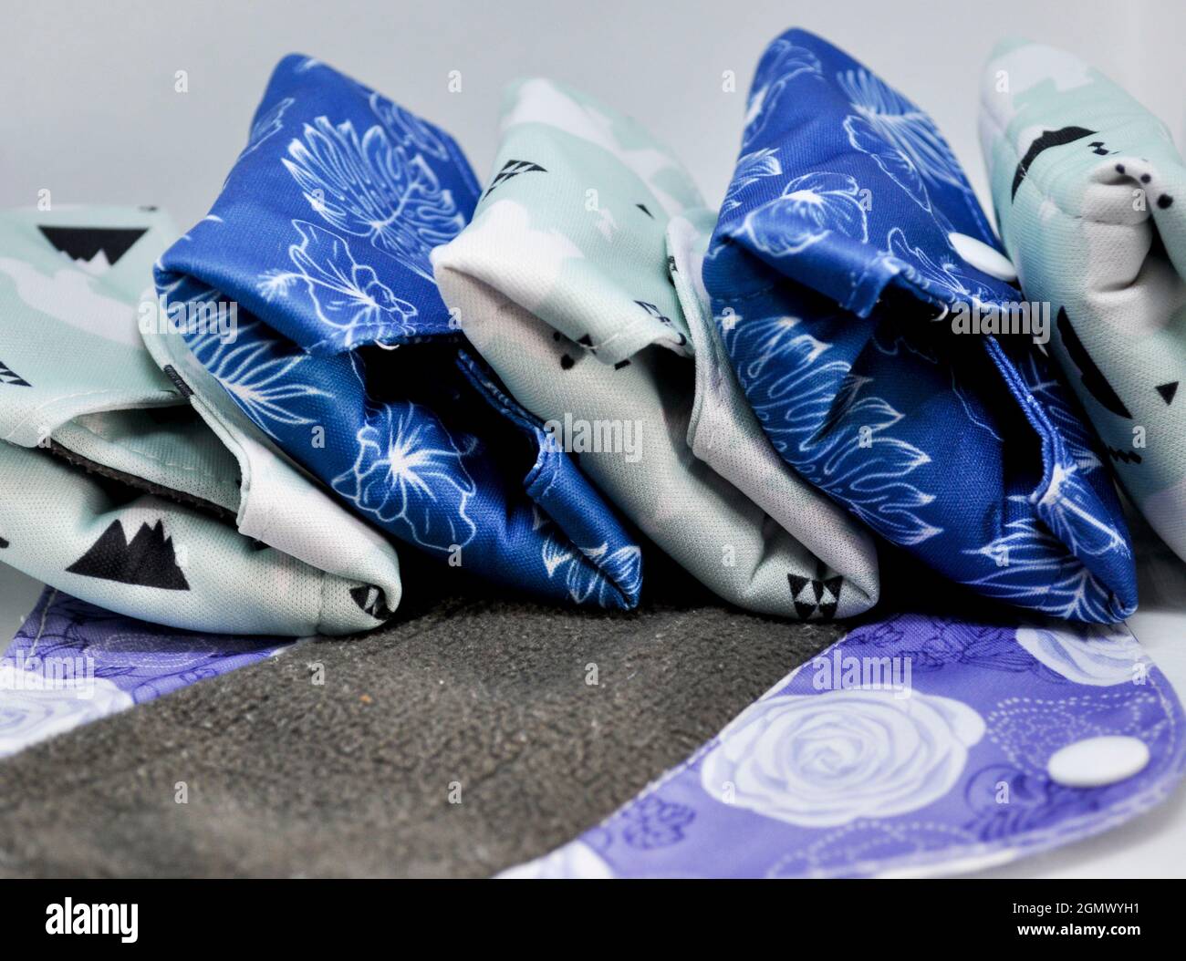 Sanitary pads hi-res stock photography and images - Alamy