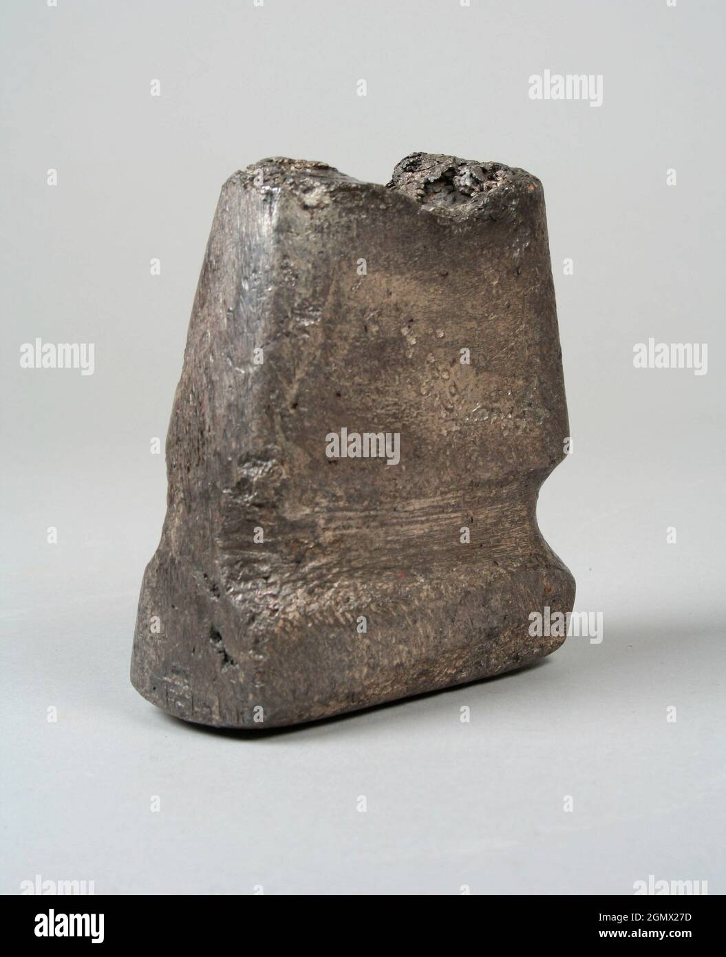 Metal hatchet hi-res stock photography and images - Alamy