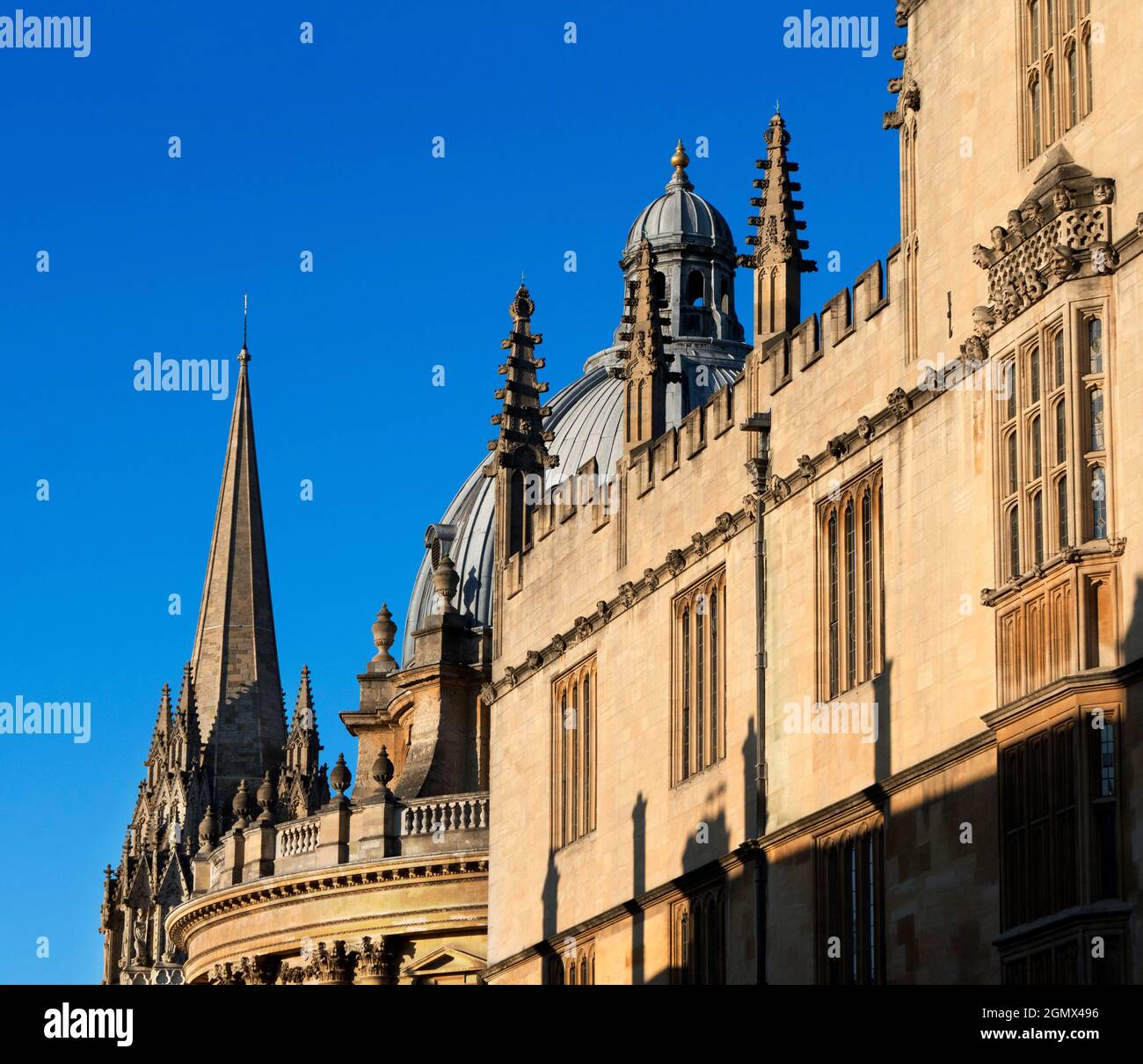 Radcliffe Square lies at the heart of historic Oxford. Centre-stage is ...