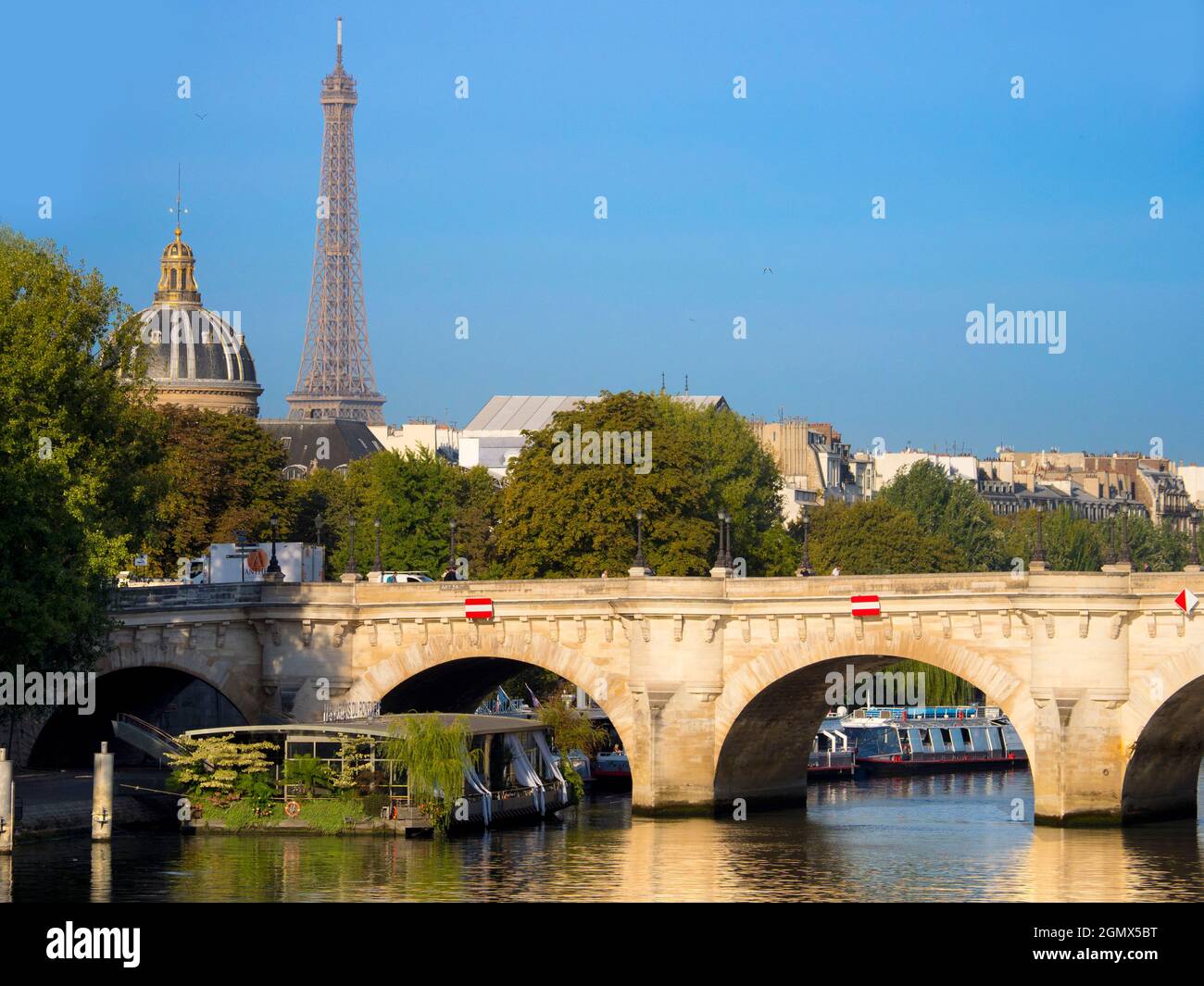 OLYMPUS DIGITAL CAMERAParis, France - 20 September , 2018 The River ...