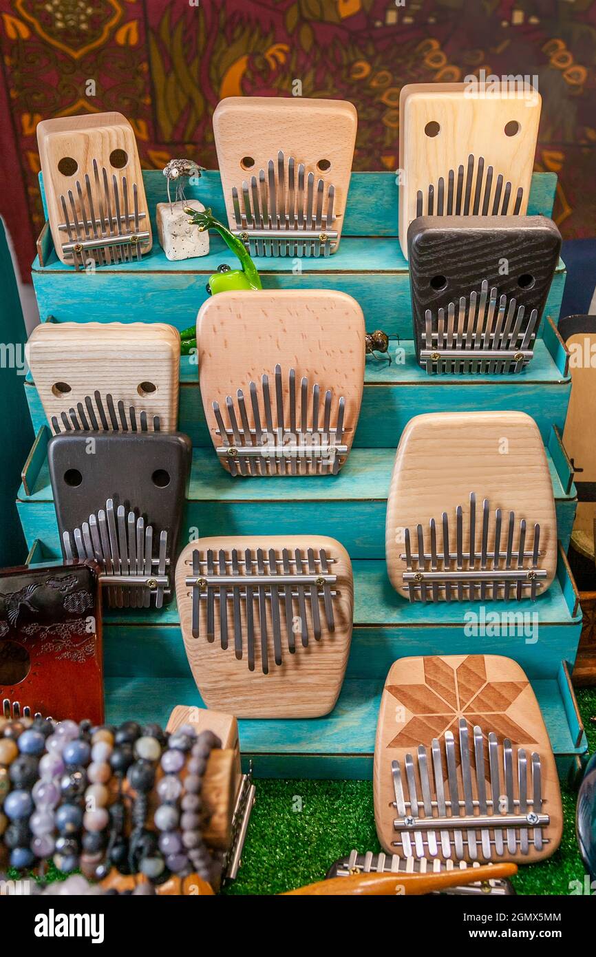 Folk instruments hi-res stock photography and images - Alamy