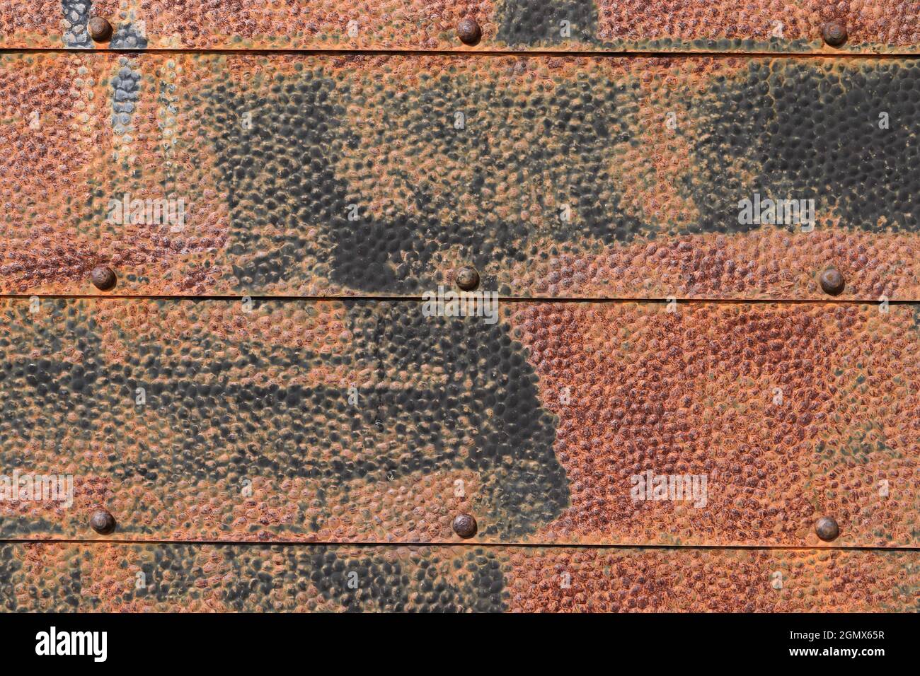 Large iron rivet hi-res stock photography and images - Alamy