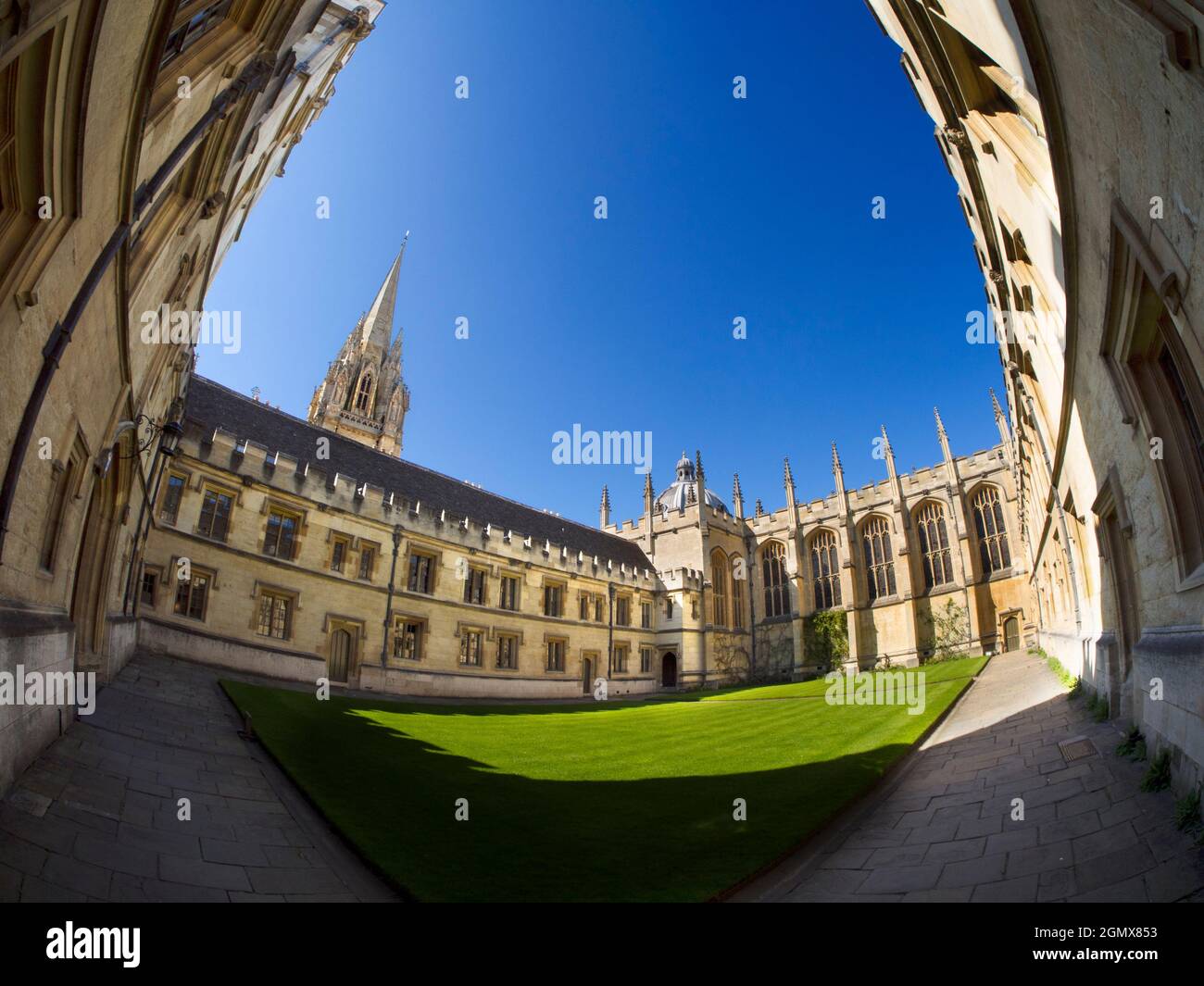 Oxford campus hi-res stock photography and images - Alamy