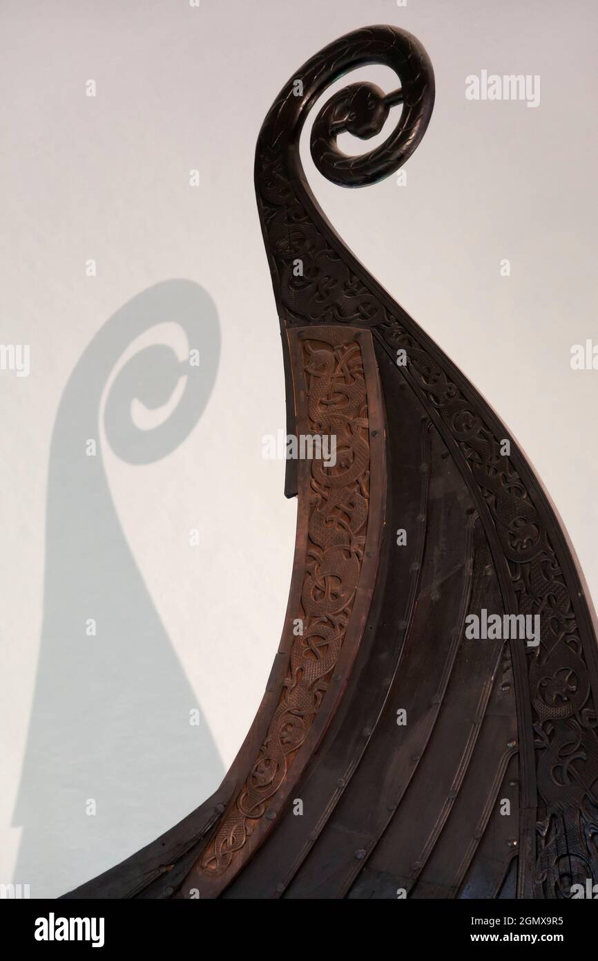 Viking ship prow hi-res stock photography and images - Alamy