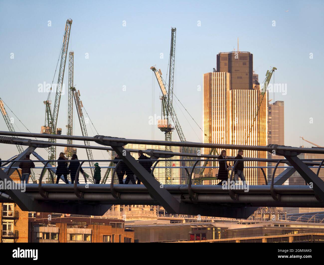 Two of London's new architectural Icons - the Millennium footbridge and ...