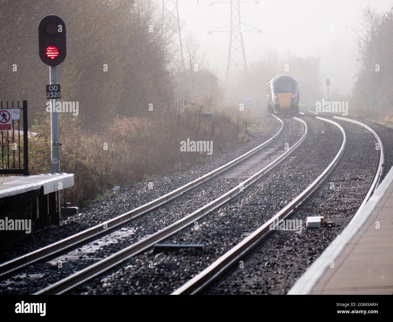 Train transport love silhouette hi-res stock photography and images - Alamy