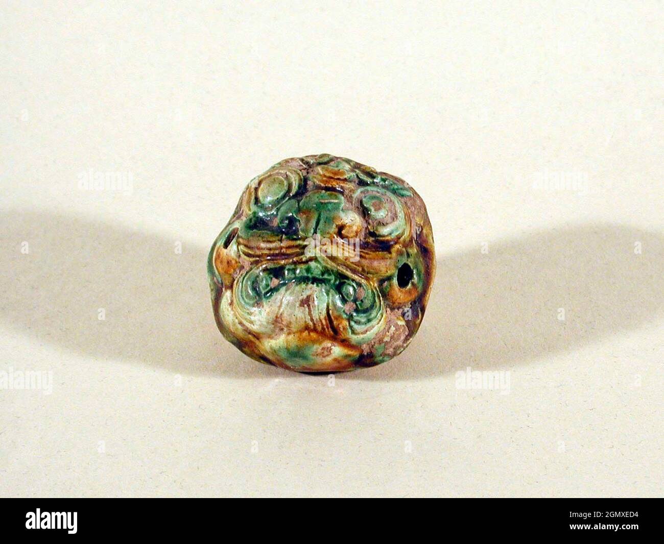 China mask hi-res stock photography and images - Alamy