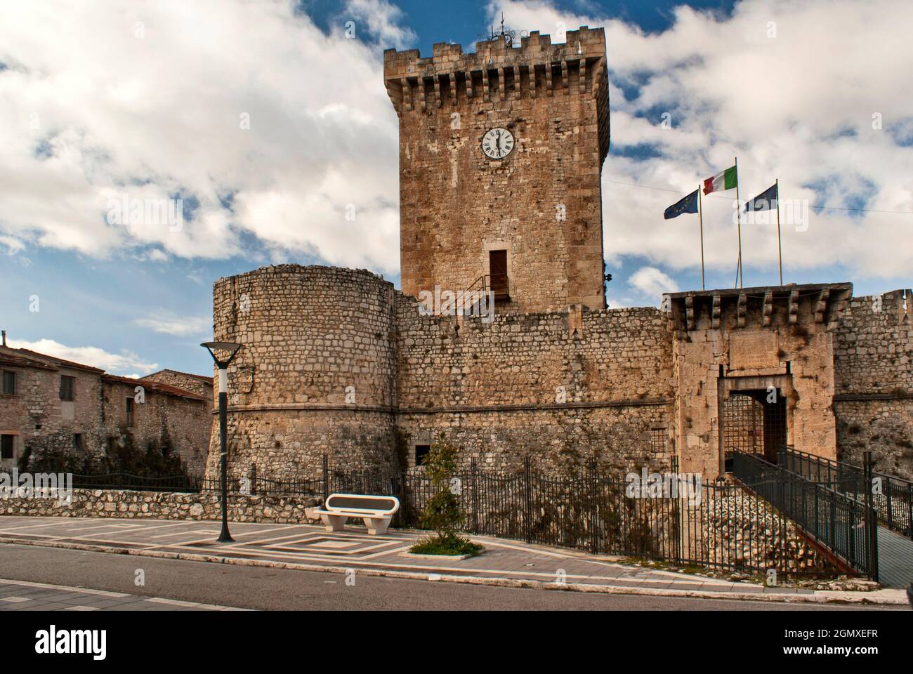 Castle, Ortucchio, L'Aquila, Abruzzo, Italy, Europe Stock Photo - Alamy