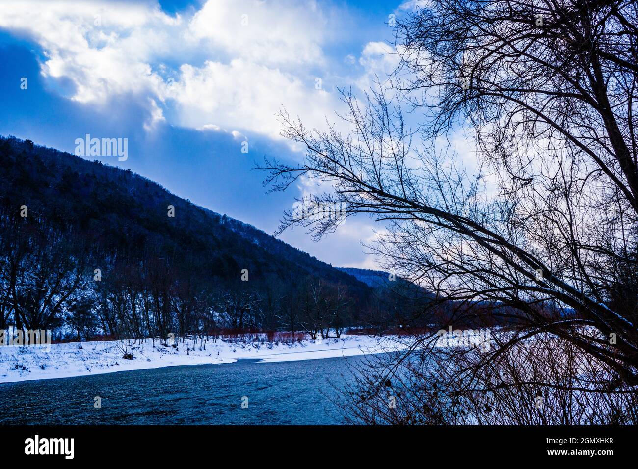 Winter Scene Along The River Stock Photo - Alamy