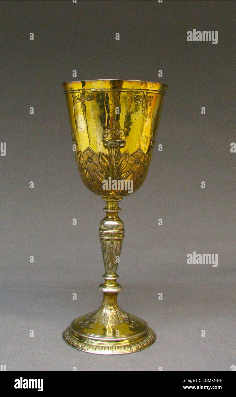 Silver gilt standing cup hi-res stock photography and images - Alamy