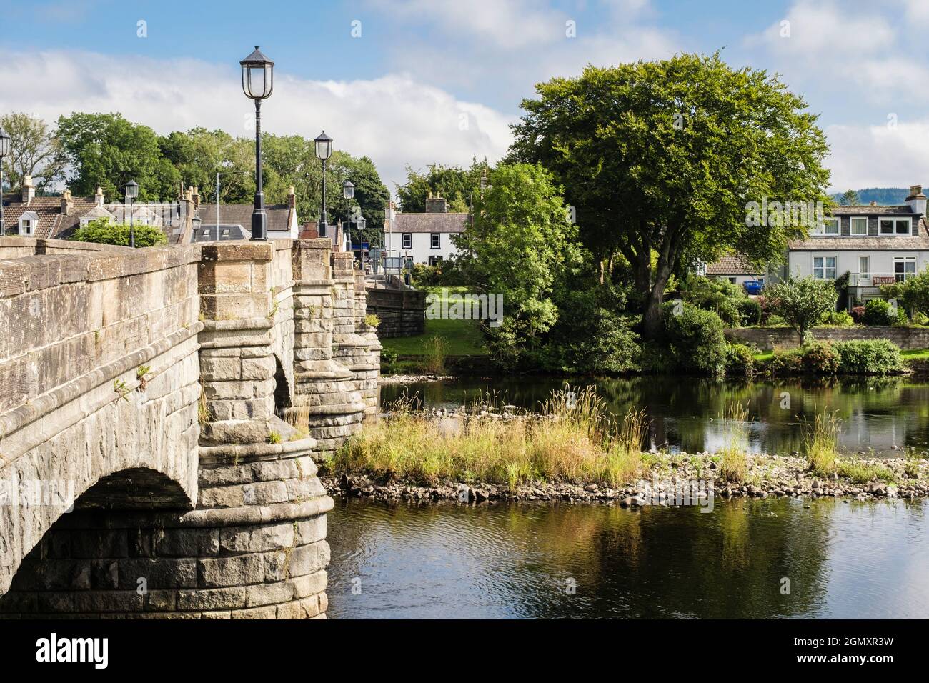 Scottish rivers town towns bridges hi-res stock photography and images ...