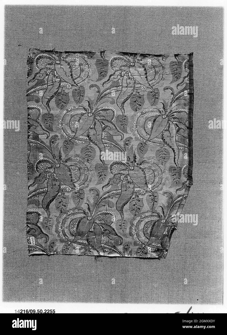 Piece. Date: late 17th century; Culture: French; Medium: Silk ... Piece. Date: late 17th century; Culture: French; Medium: Silk ...