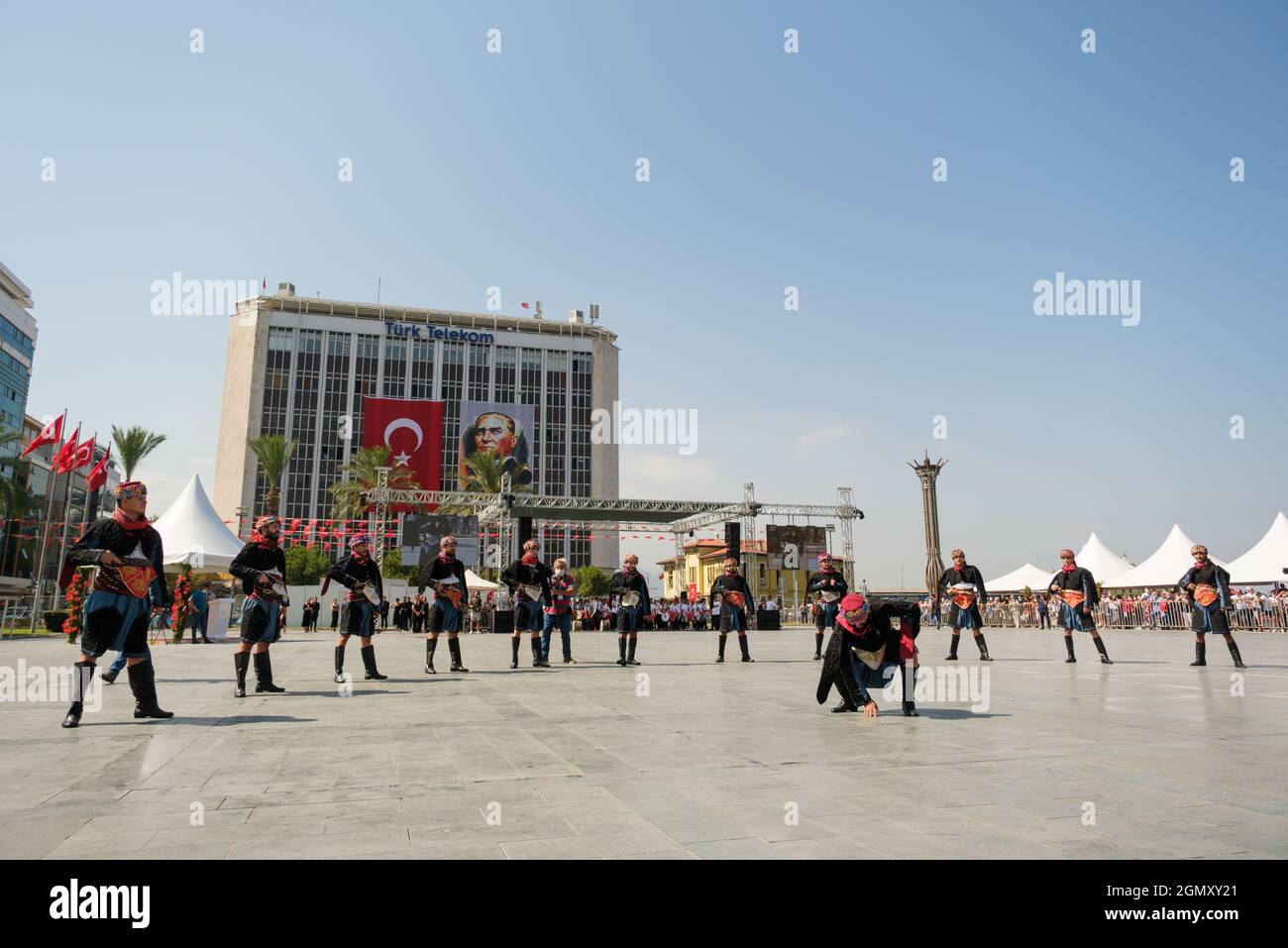 Efe people hi-res stock photography and images - Alamy