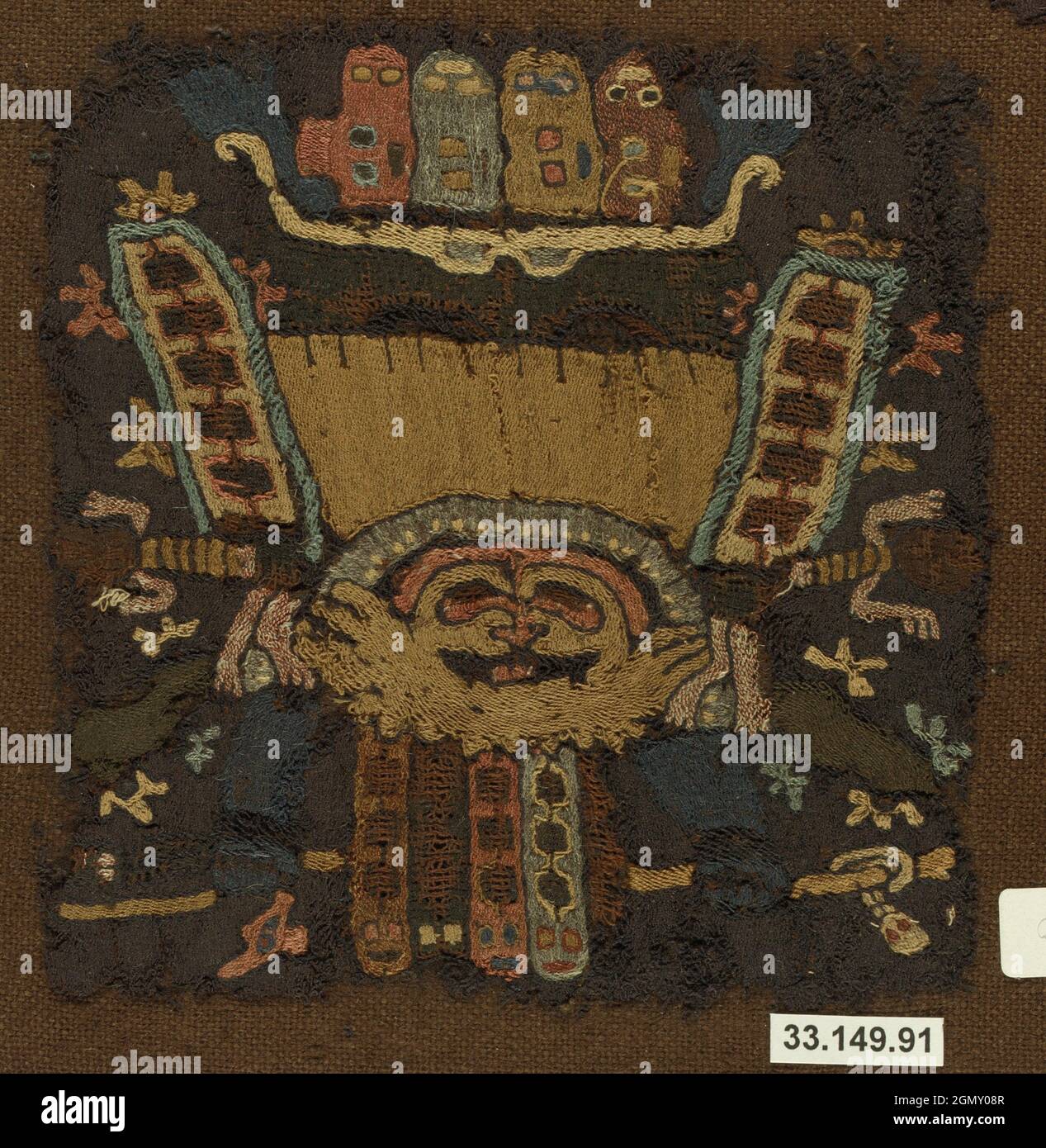 Paracas textile hi-res stock photography and images - Alamy