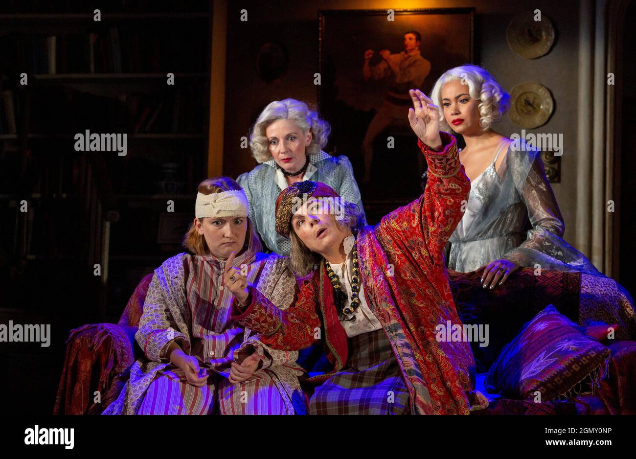 Lisa eyre hi-res stock photography and images - Alamy