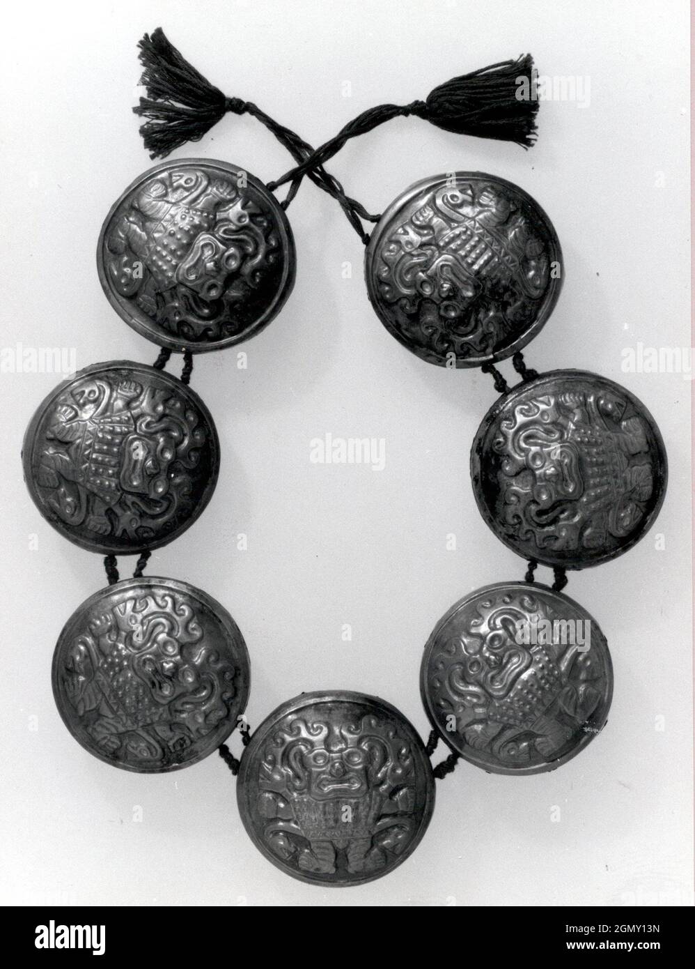 Moche gold hi-res stock photography and images - Alamy