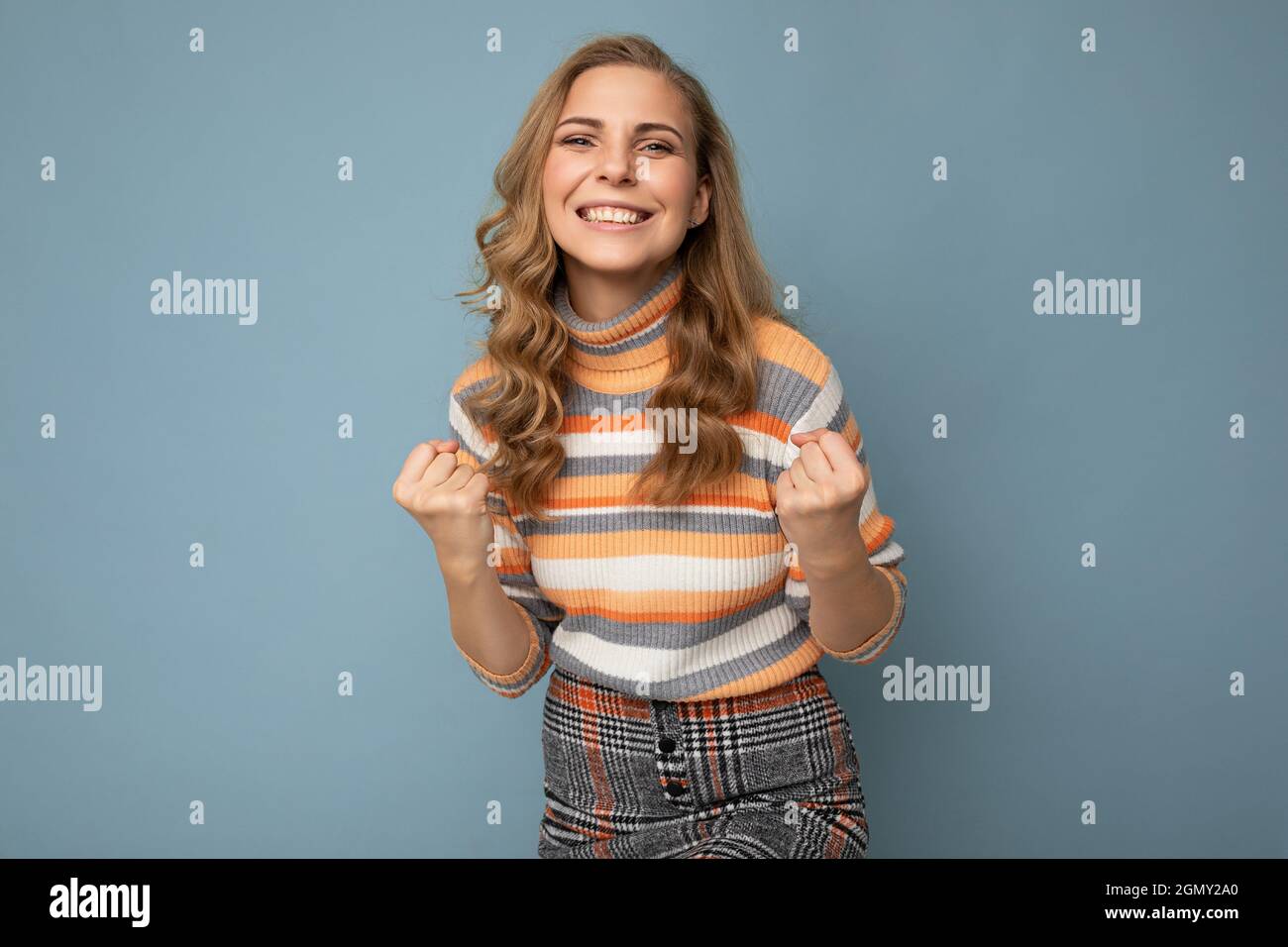 Photo of young positive happy smiling beautiful woman with sincere ...