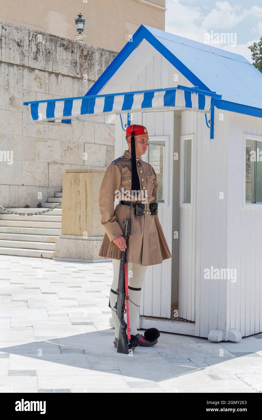 Evzone soldiers standing, Athens, Greece, Europe Stock Photo - Alamy