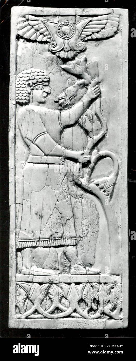 Winged solar disc hi-res stock photography and images - Alamy